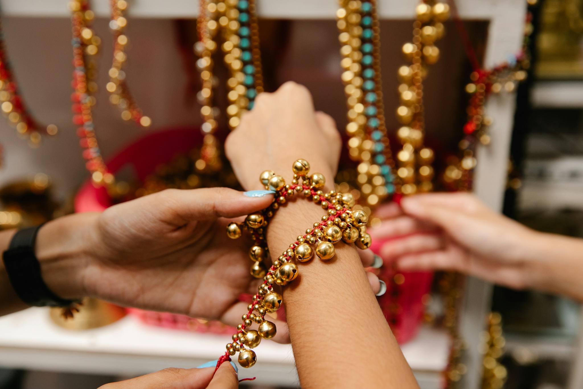 Zee.sy: Transforming Artificial Jewelry Trends Since 2009